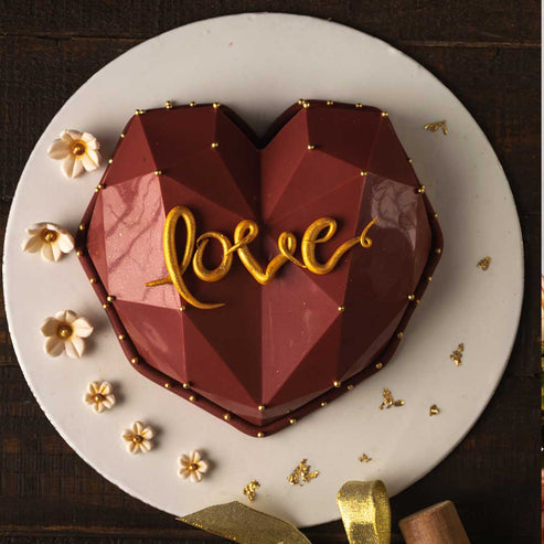 Red Heart Pinata Cake – Saycake